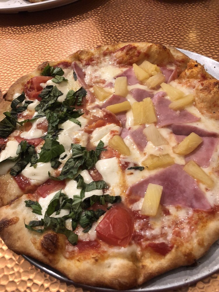 DelVecchio's Pizzeria & Italian Restaurant - Weston Local Guide ...