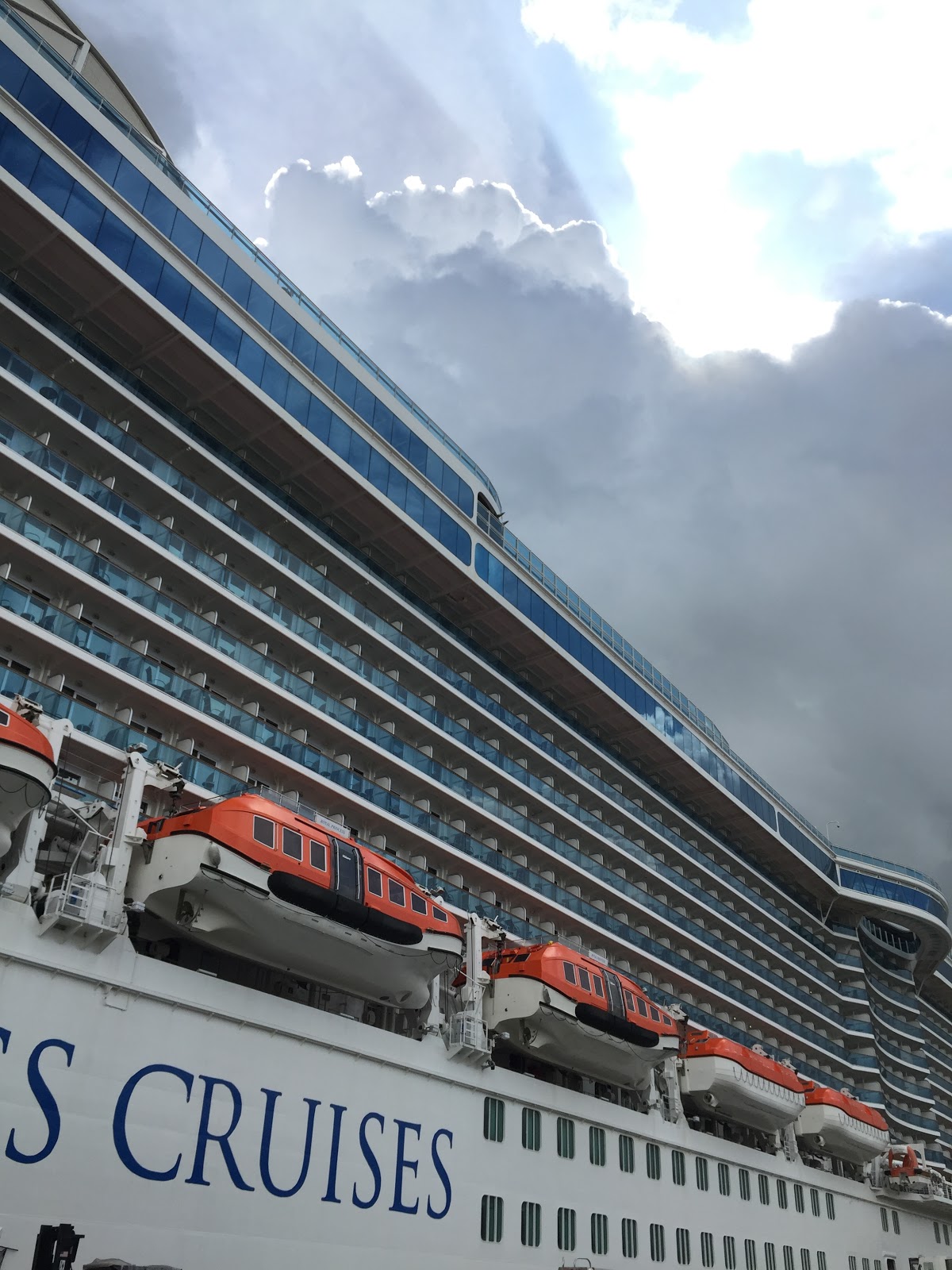 Hellmann Worldwide Logistics » Establishment in Weston FL