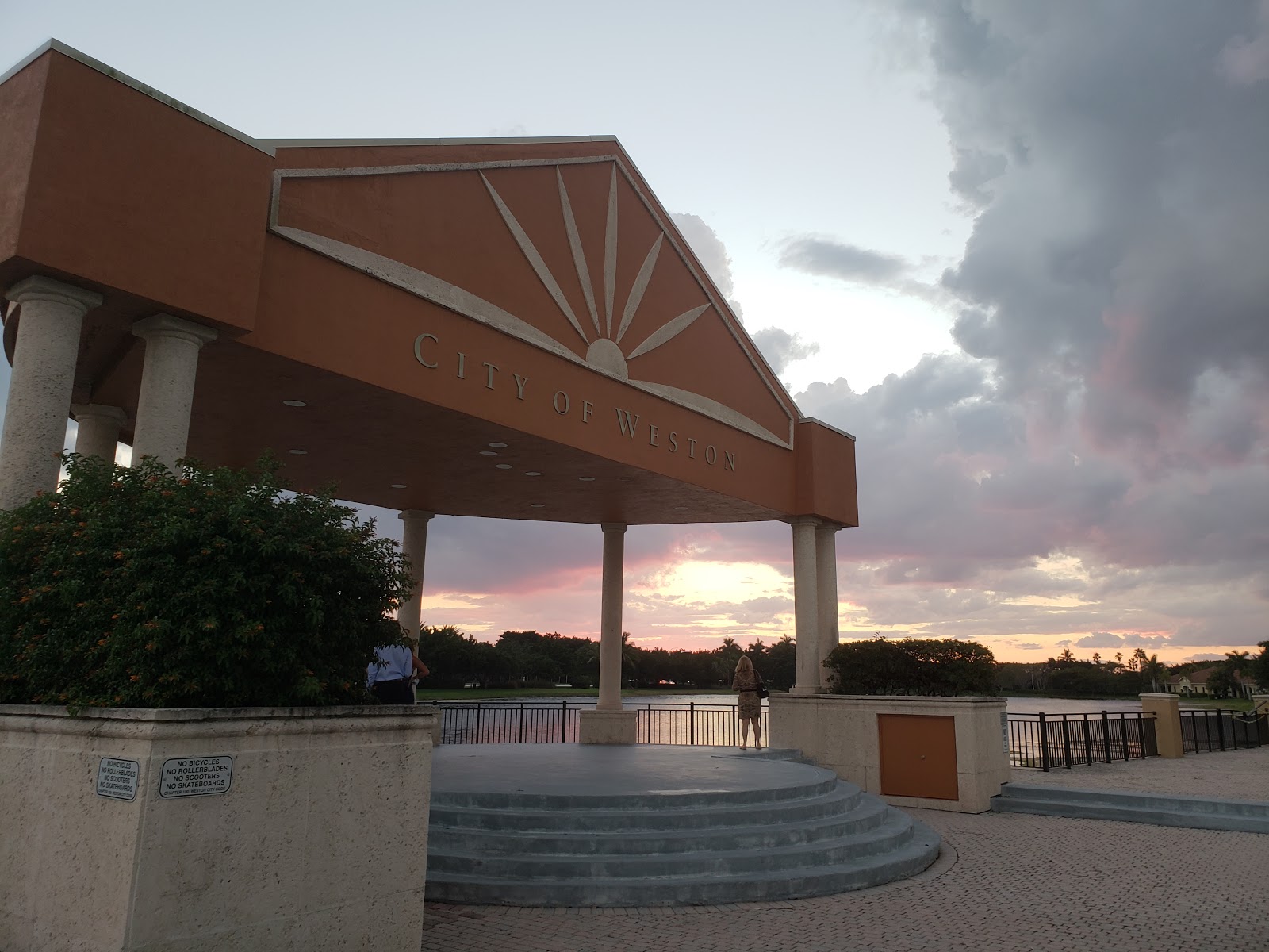 Weston Town Center Park Bandshell Amphitheatre » Establishment in Weston FL